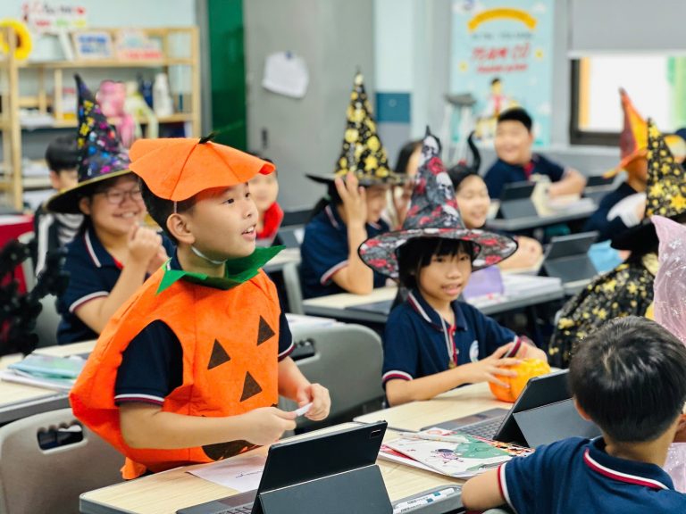 HALLOWEEN AT NEWTON: A JOYFUL AND COLORFUL CELEBRATION - Trường Phổ ...